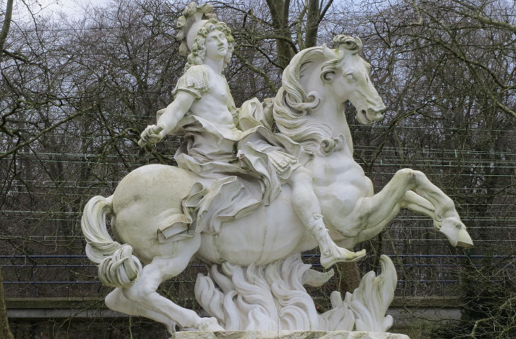 Equestrian Statue of King Louis XIV (Bernini) - Alchetron, the free ...