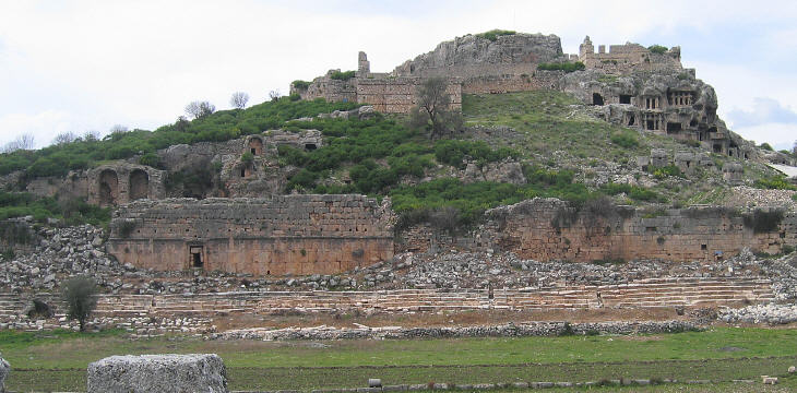 They Went to the Theatre - Tlos